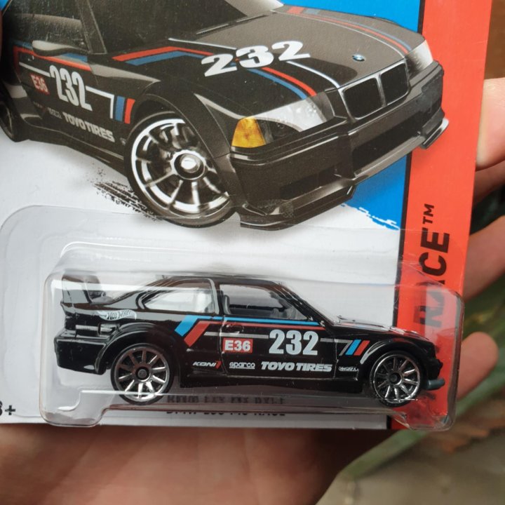BMW E36 M3 race чёрная Hot Wheels 1:64 в Москве, цена 1 250 руб ...