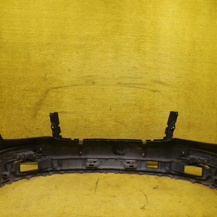 Бампер передний Chevrolet Tahoe 4 (14-нв) в Москве, цена 14 800 руб ...