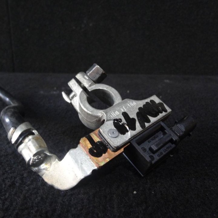 Клемма аккумулятора минус BMW X5 (F15) III (2013–2 в Москве, цена 5 000 ...