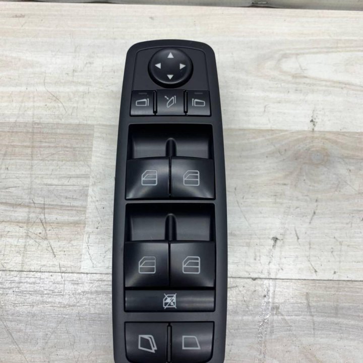 Блок кнопок стеклоподъемников Mercedes W164 в Москве, цена 6 000 руб ...