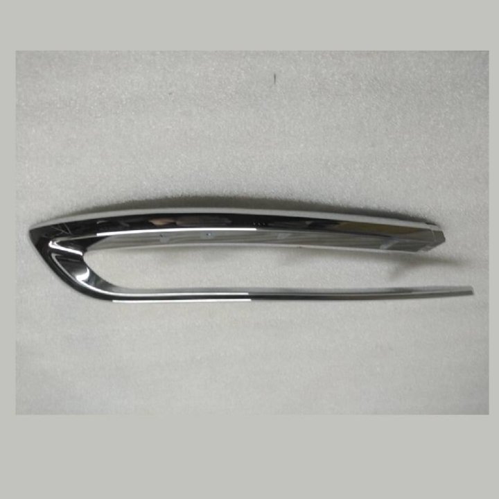 BMW F10 Молдинг заднего бампера Luxury рест в Москве, цена 3 500 руб ...