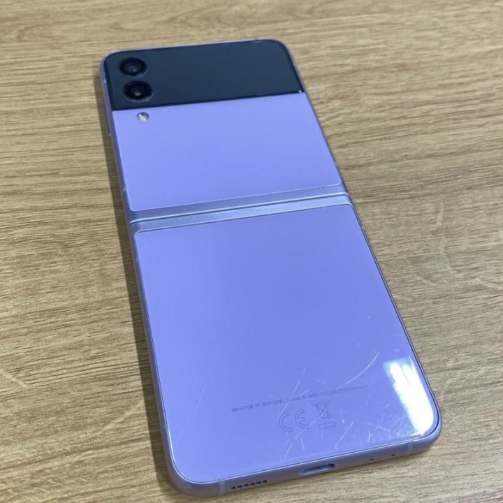 Смартфон Samsung Galaxy Z Flip 3 в Москве, цена 29 999 руб ...