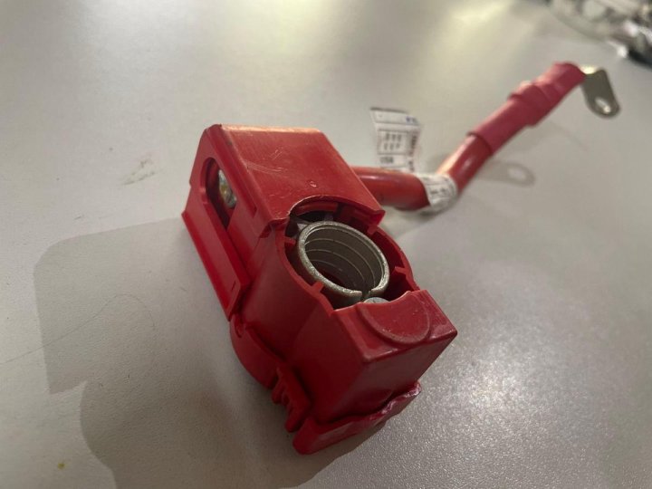 Пиропатрон АКБ BMW 7-Series (G11, G12) VI (2015–н. – купить в Москве ...