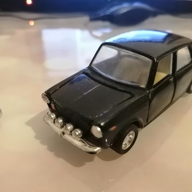 Morris 1100 СССР конверсия 1:43 – купить в Санкт-Петербурге, цена 1 500 руб., дата размещения ...