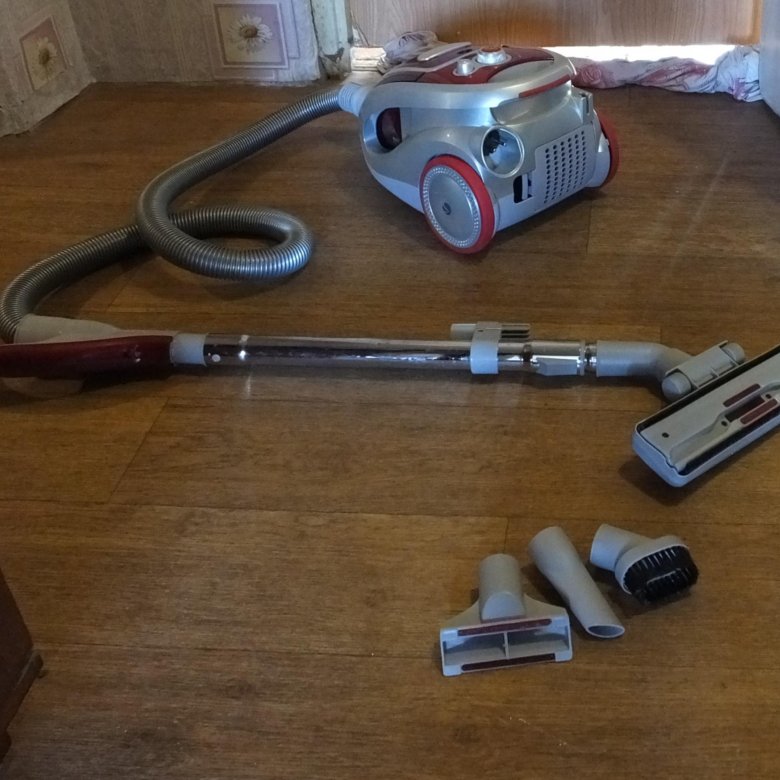 Пылесос Vitek VT - 1823 sr – купить в Магнитогорске, цена 2 700 руб., продано 23 ноября 2020 ...