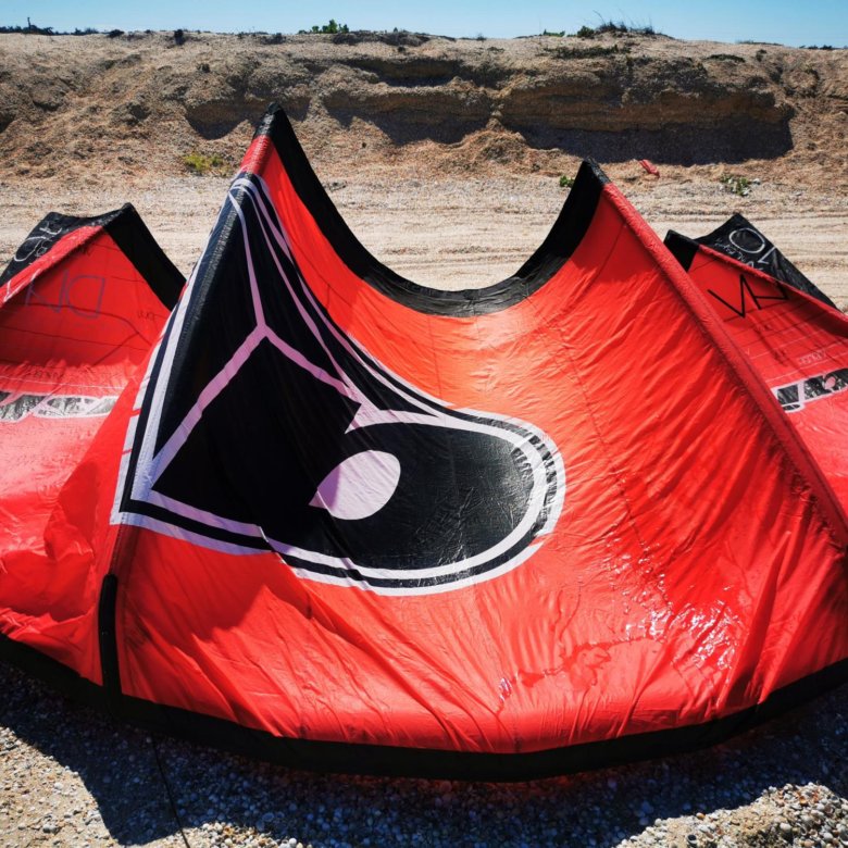 Кайт Airush DNA 10m2 – купить в Москве, цена 20 000 руб., продано 12 ...