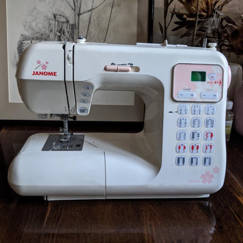 Швейная машинка Janome DC 4030 эксклюзивный дизайн – купить в Москве, цена 25 000 руб., продано ...