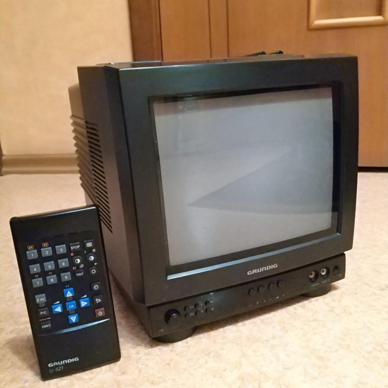 Телевизор 10' Grundig P25-449/12, 1980-х редкий – купить в Москве, цена ...