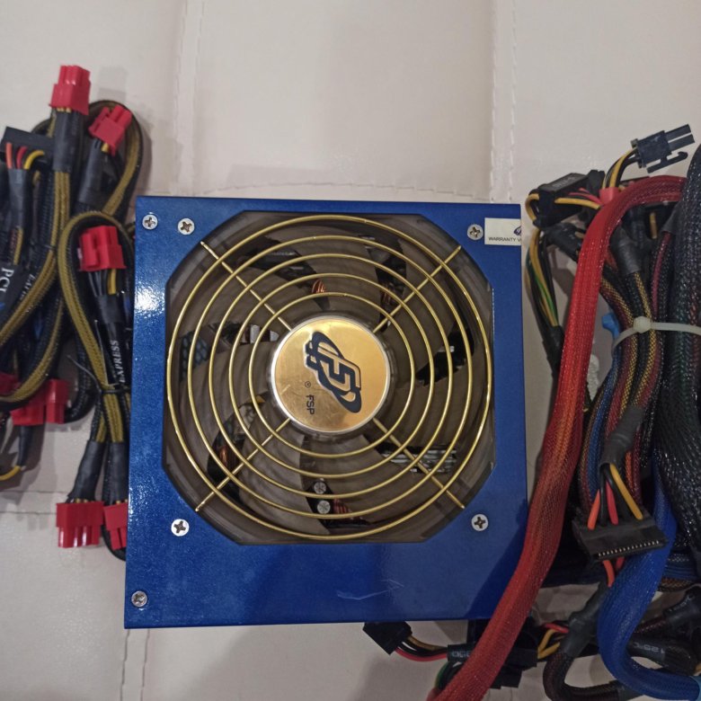 Блок питания FSP Group Epsilon 80plus 900W – купить в Москве, цена 2 ...