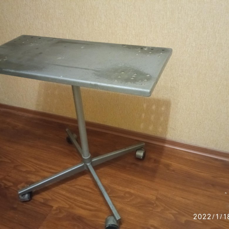 Стол металлический – купить в Краснодаре, цена 1 333 руб., истекает ...