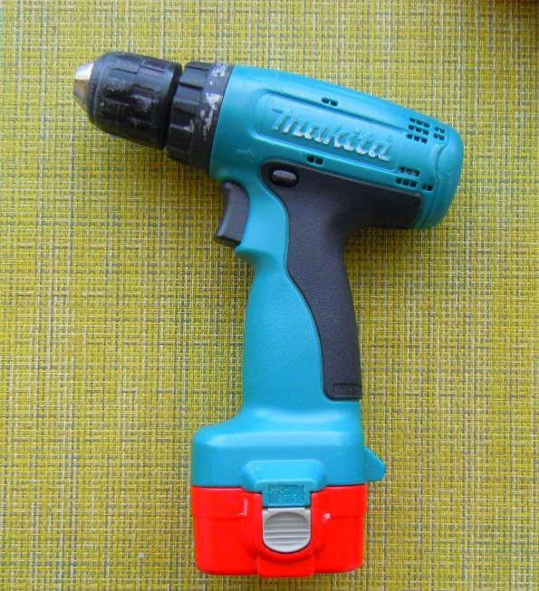 Шуруповерт makita 6260D 9.6V – купить в Санкт-Петербурге, цена 1 000 ...