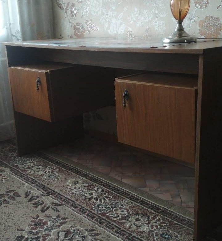 Стол – купить в Барнауле, цена 400 руб., дата размещения: 23.09.2022 ...
