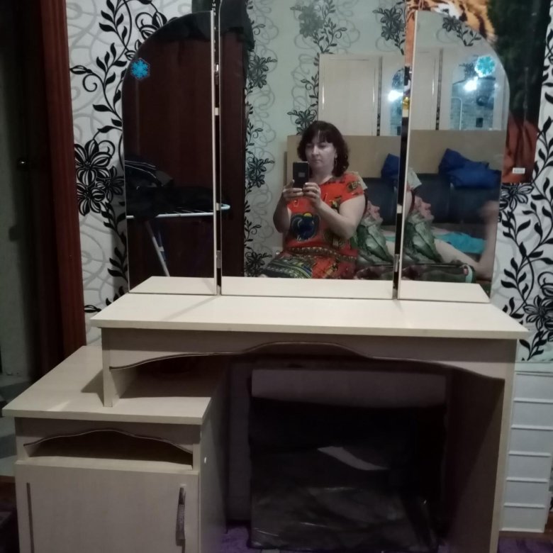 Шкаф с антресолью и трюмо – купить в Саратове, цена 1 000 руб., дата ...