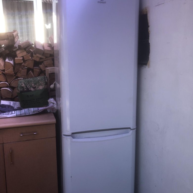 Холодильник indesit – купить в Челябинске, цена 5 000 руб., дата ...