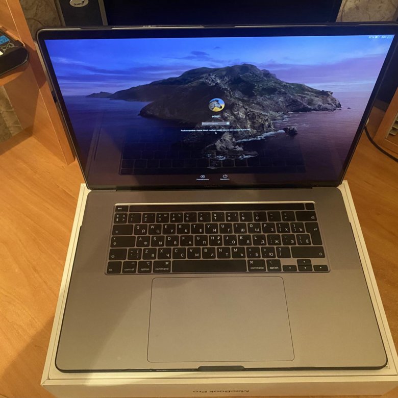 Ноутбук Apple MacBook Pro 16" 2019 – купить в Москве, цена 240 000 руб ...
