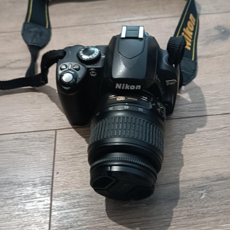 Зеркальный фотоаппарат Nikon D40 – купить в Краснодаре, цена 5 000 руб ...