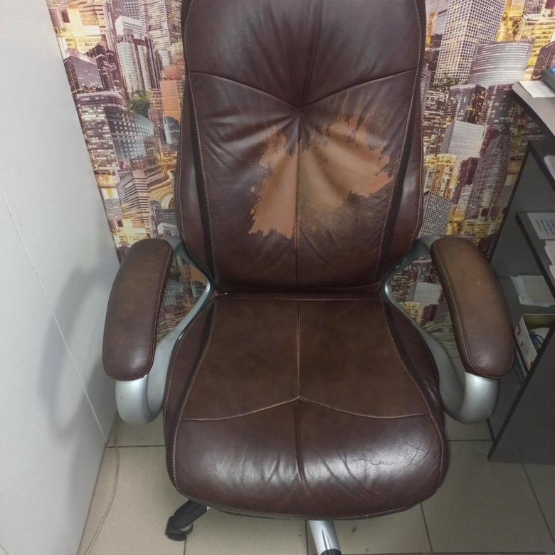 Кресло руководителя – купить в Москве, цена 6 500 руб., продано 9 марта ...
