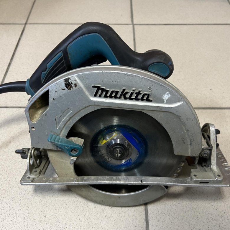 Дисковая пила Makita HS7601, 1200 Вт – купить в Екатеринбурге, цена 2 ...
