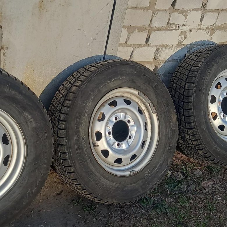 Комплект зимних колёс R -16 Уаз, Хантер – купить в Тюмени, цена 10 000 ...