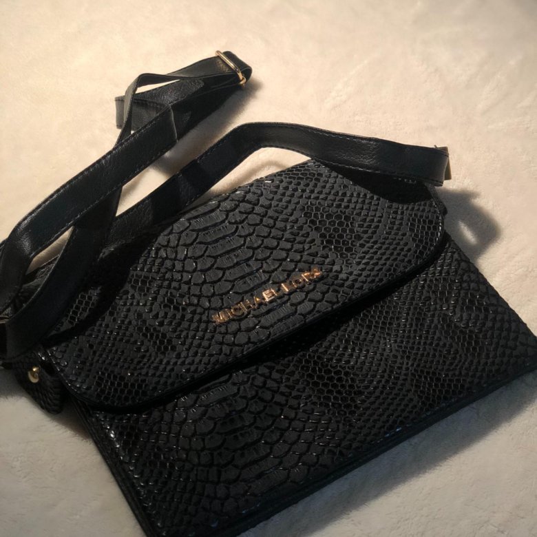 Женская сумка черная клатч купить в Москве цена 350 руб дата размещения 09 07 2023